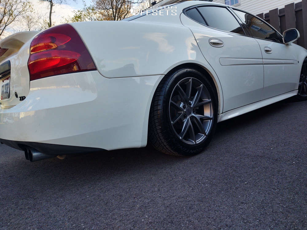 2004 Pontiac Grand Prix with 18x8 40 Niche Misano and 245/45R18 ...