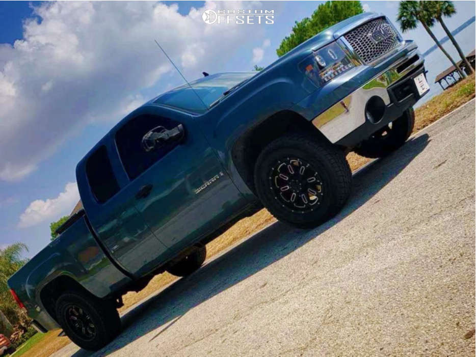2007 GMC Sierra 1500 with 18x9 18 Gear Off-Road Dominator and 33/12 ...