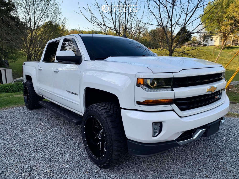 2017 Chevrolet Silverado 1500 with 20x12 -44 Hardrock Affliction and 33 ...