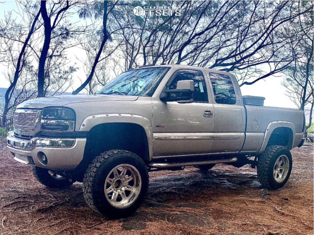2005 GMC Sierra 2500 HD with 20x10 -24 Weld Racing Cheyenne and 275 ...