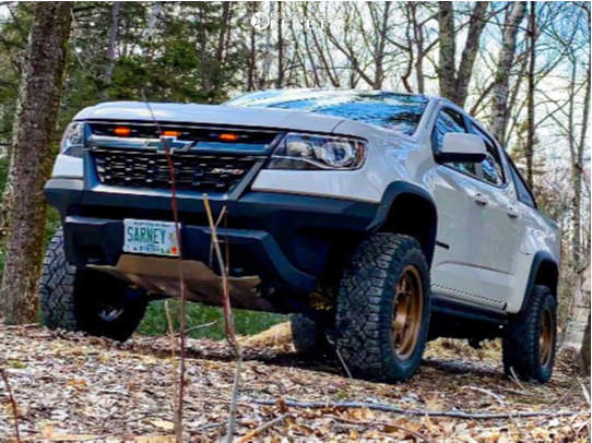 2018 Chevrolet Colorado with 17x8.5 0 Method Mr701 and 265/70R17 ...