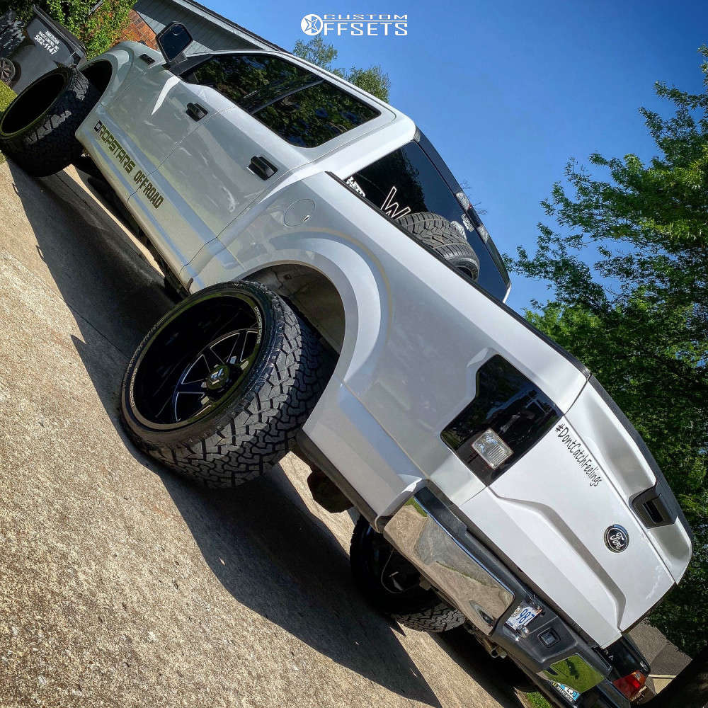 2016 Ford F-150 with 24x14 -76 Dropstars 655bm and 33/14.5R24 Venom ...