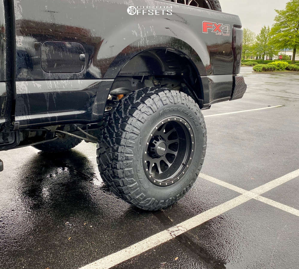 2017 Ford F-250 Super Duty with 20x12 -52 Method Nv and 38/13.5R20 ...