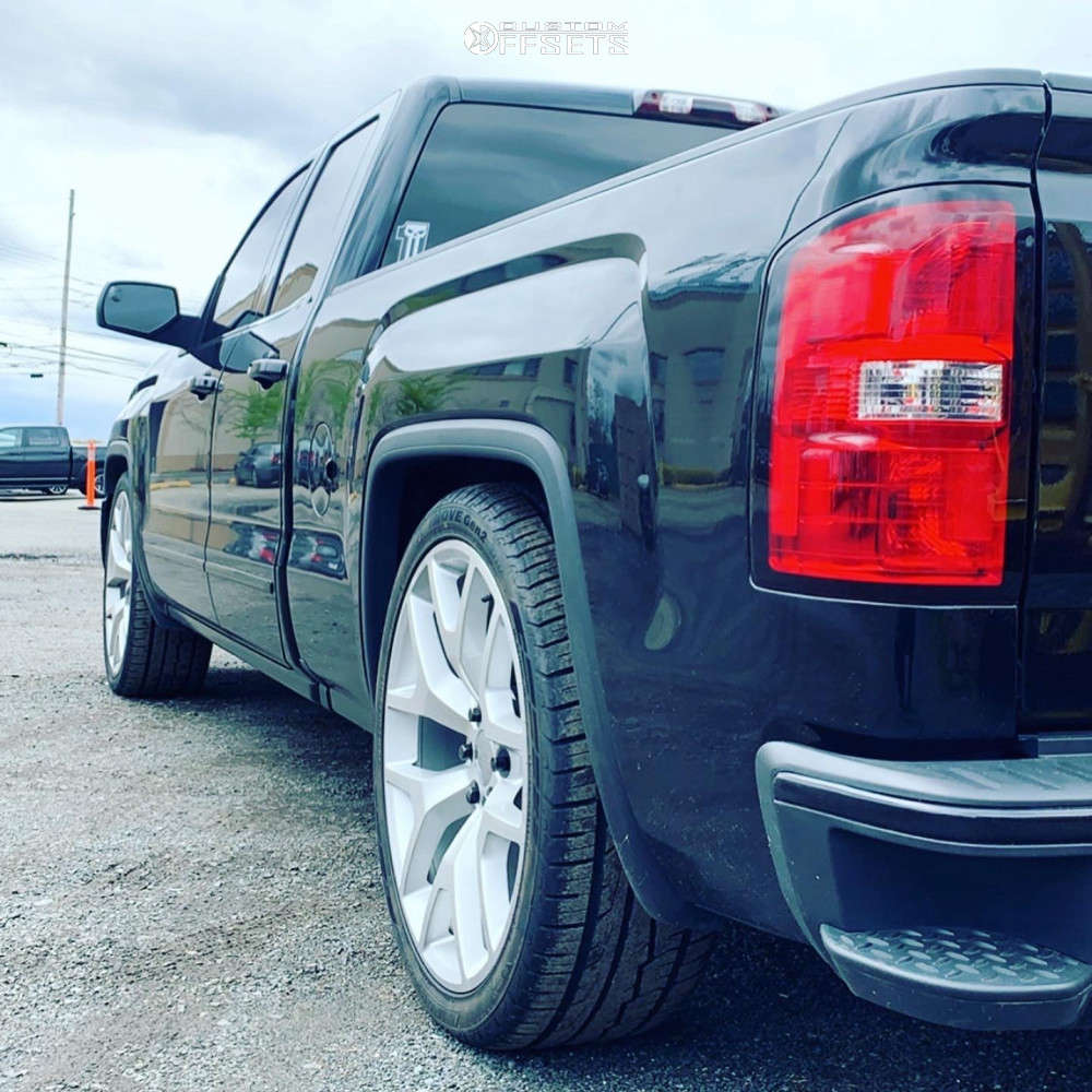 2018 GMC Sierra 1500 with 24x10 31 OE Performance 169 and 295/35R24 Ironman Imove Gen2 Suv and ...