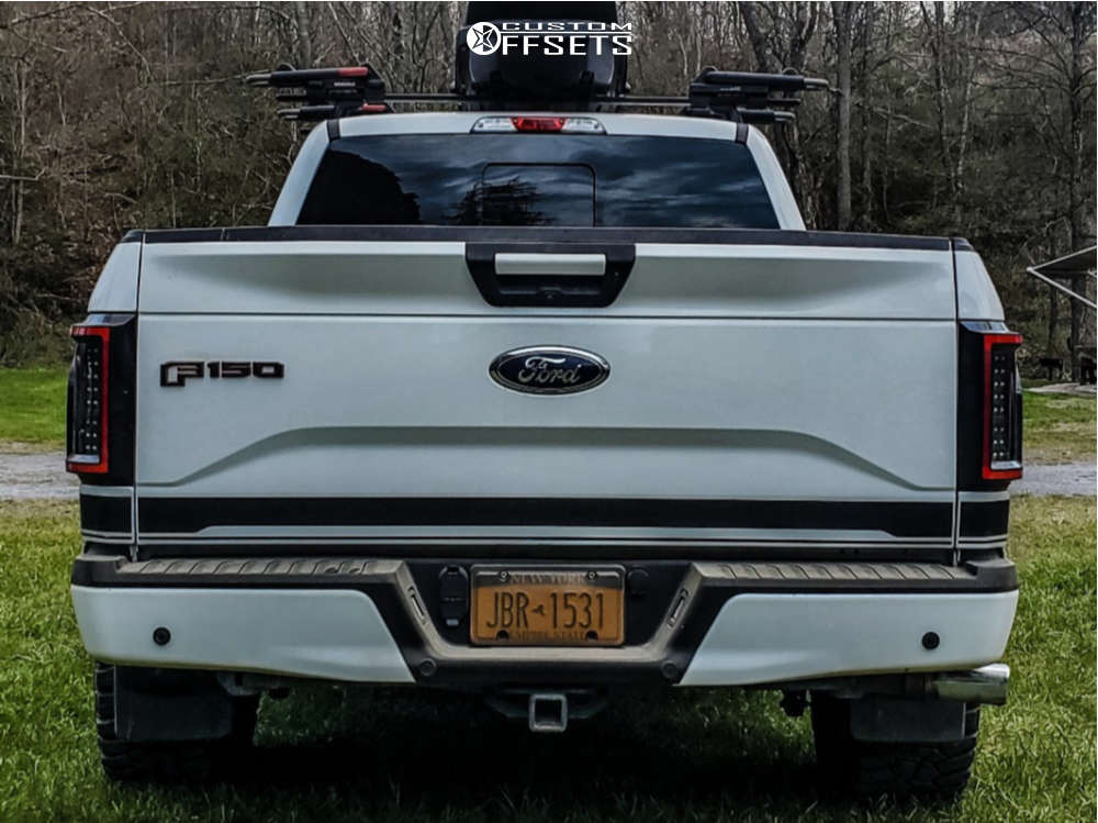 2017 Ford F-150 with 18x9 -12 Anthem Off-Road Equalizer and 33/12.5R18 ...