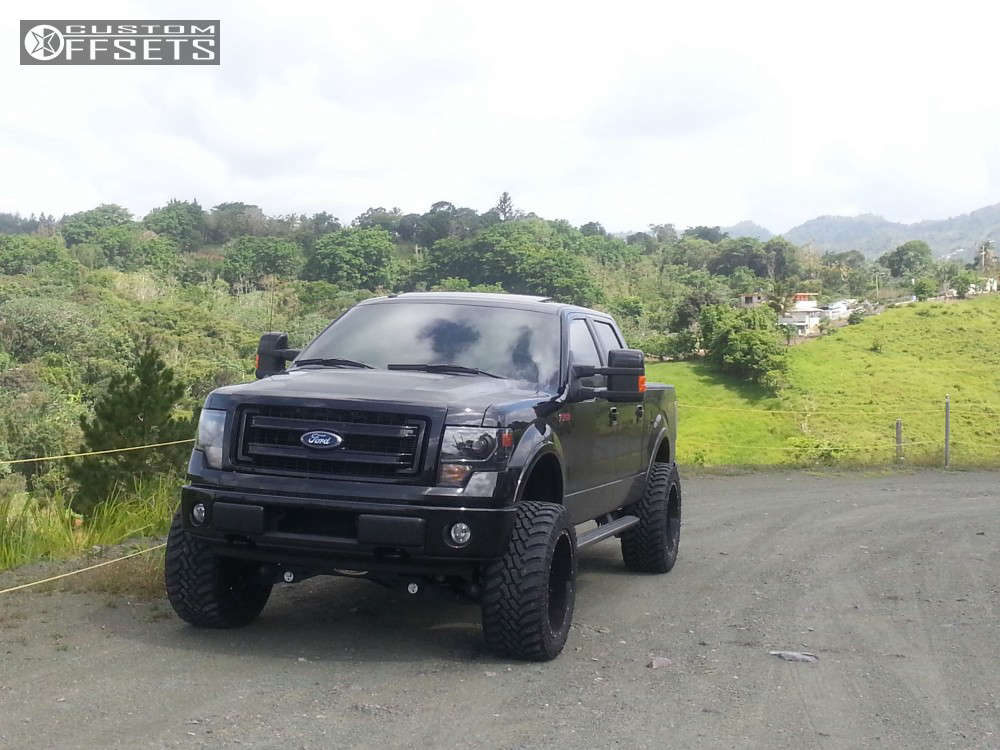 2013 Ford F-150 with 22x12 -44 Fuel Nutz and 325/50R22 Durun Mt and ...