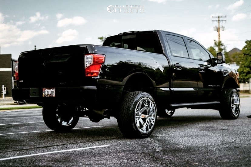 2019 Nissan Titan XD with 22x12 -44 Hostile Alpha and 305/45R22 Toyo ...