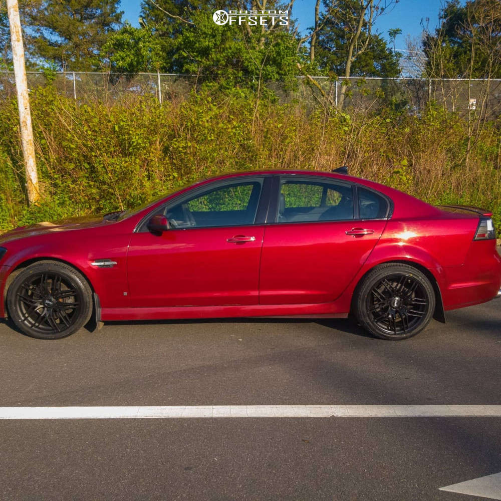 2009 Pontiac G8 with 19x8.5 30 Advanti Racing Bello and 245/40R19 ...