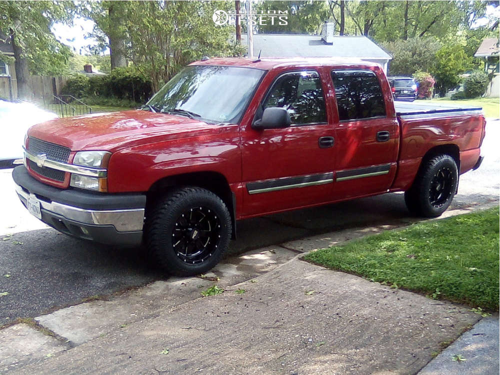 2005 Chevrolet Silverado 1500 with 18x10 -24 Moto Metal Mo962 and 285 ...