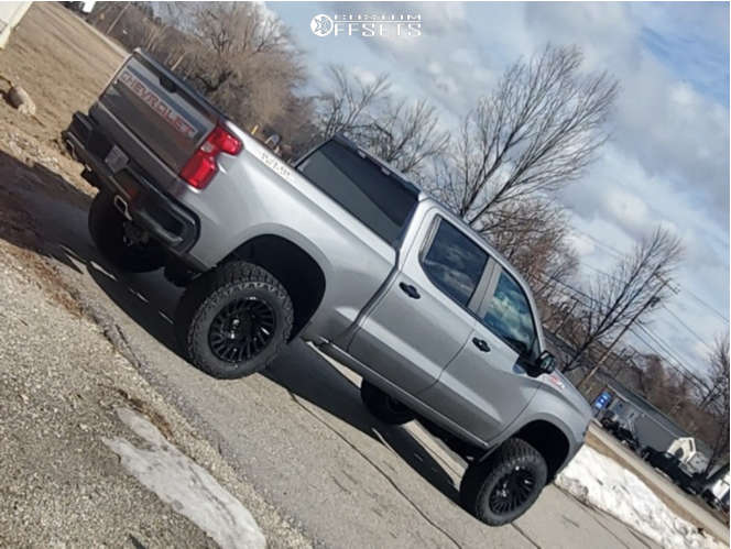 2020 Chevrolet Silverado 1500 with 20x10 -18 Fuel Cyclone and 35/12 ...
