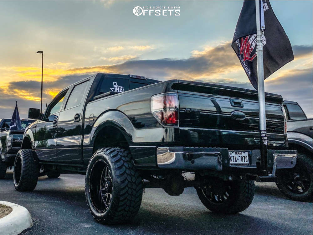 2014 Ford F-150 with 22x12 -44 TIS 544MB and 35/13.5R22 AMP Mud Terrain ...