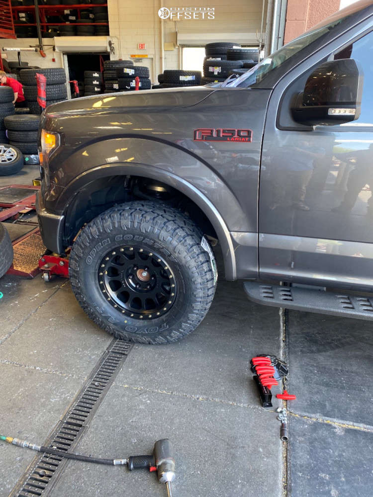 2017 Ford F-150 with 17x8.5 0 Method Nv and 305/70R17 Toyo Tires Open ...