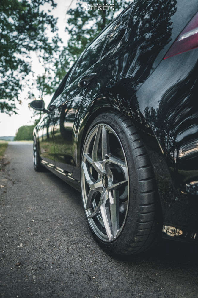 2014 Volkswagen Golf R with 19x8.5 42 Japan Racing JR35 and 235/35R19 ...