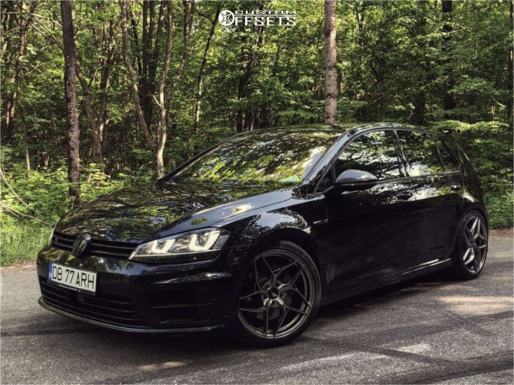 2014 Volkswagen Golf R with 19x8.5 42 Japan Racing JR35 and 235/35R19 ...