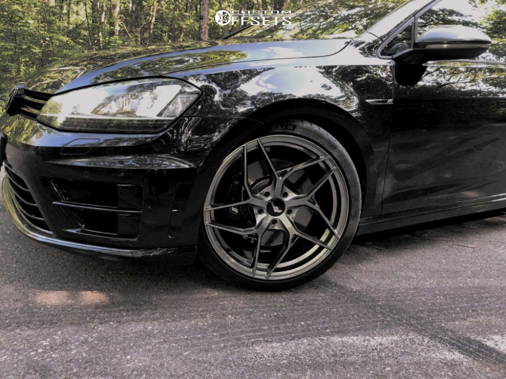 2014 Volkswagen Golf R with 19x8.5 42 Japan Racing JR35 and 235/35R19 ...