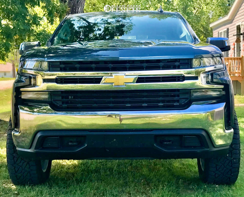 2019 Chevrolet Silverado 1500 with 20x10 -19 Monster Offroad M19 and ...