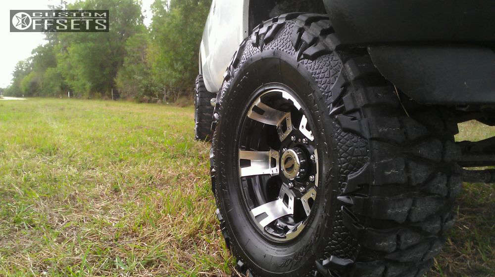 2001 Ford F-250 Super Duty with 17x10 -12 Diamo Karat and 37/13.5R17 Nitto Mud Grappler and ...