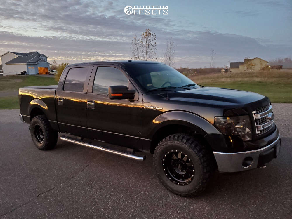2013 Ford F-150 with 17x8.5 Method The Standard and 265/70R17 Federal ...