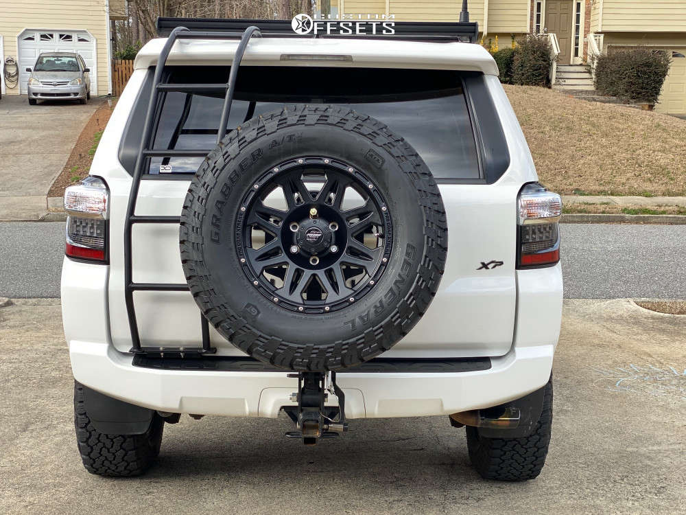 2019 Toyota 4Runner with 17x8 0 Pro Comp Series 05 and 275/70R17 ...