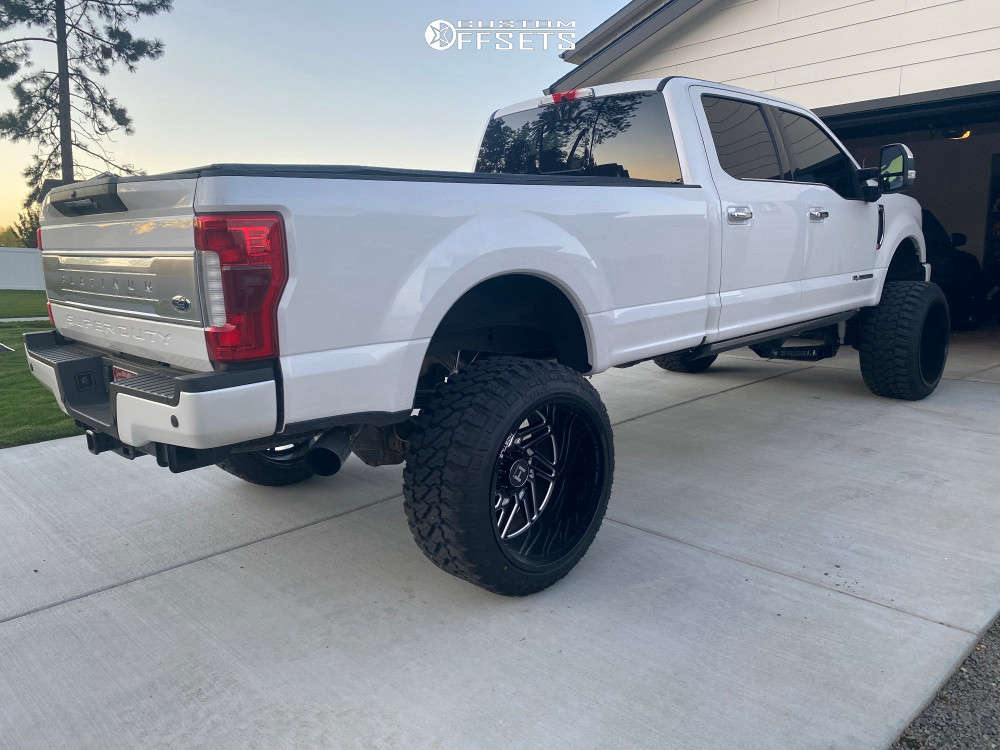 2017 Ford F-250 Super Duty with 26x16 -101 Hostile Jigsaw and 38/15 ...