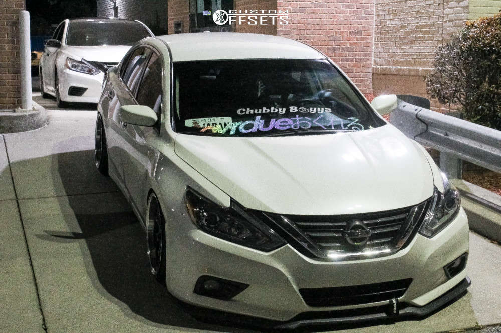 2018 Nissan Altima with 18x9.5 22 ESR Cs11 and 235/35R18 Federal 595 Rs ...