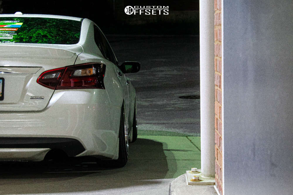 2018 Nissan Altima with 18x9.5 22 ESR Cs11 and 235/35R18 Federal 595 Rs ...