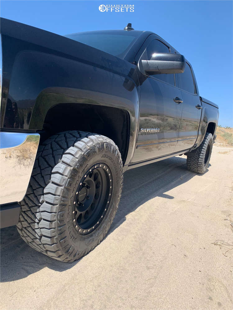 2016 Chevrolet Silverado 1500 with 17x9 -12 Method Mr315 and 33/12.5R17 ...