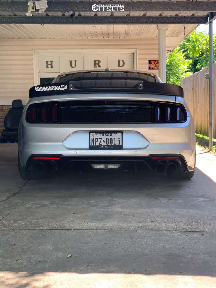 2018 Ford Mustang with 18x9.5 35 Aodhan Ah-x and 255/45R18 Accelera Phi ...