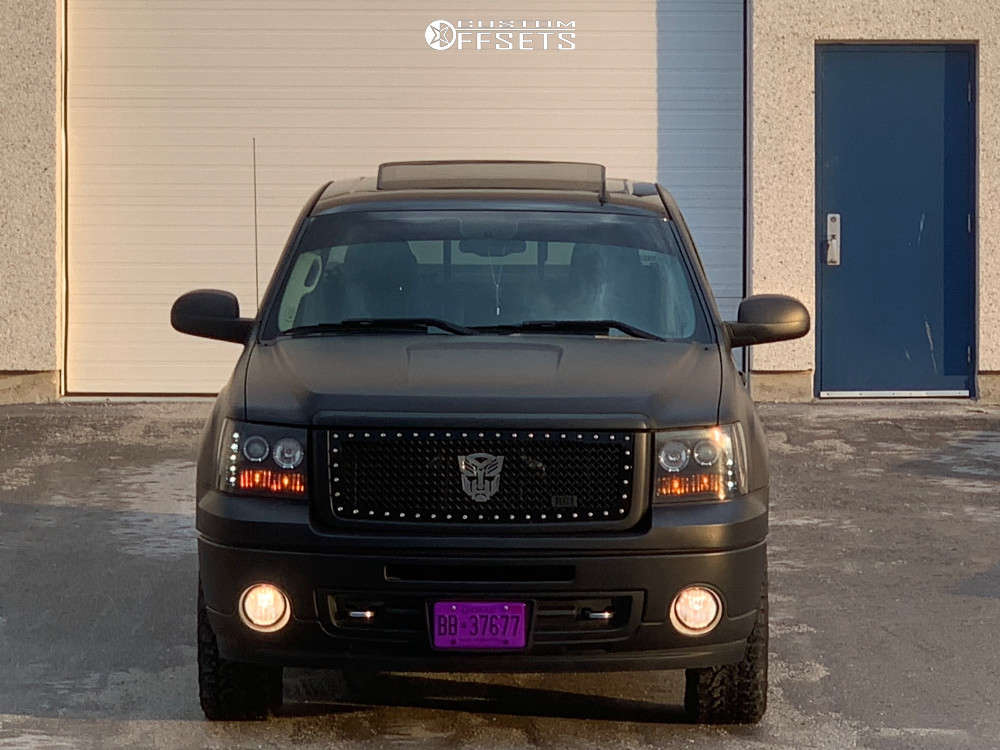 2009 GMC Sierra 1500 with 18x9 18 XD Holeshot and 275/65R18 BFGoodrich ...