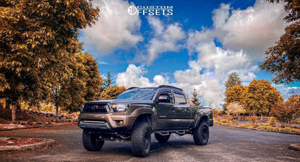 2013 Toyota Tacoma with 17x8.5 Vision Manx and 35/12.5R17 Toyo Tires ...
