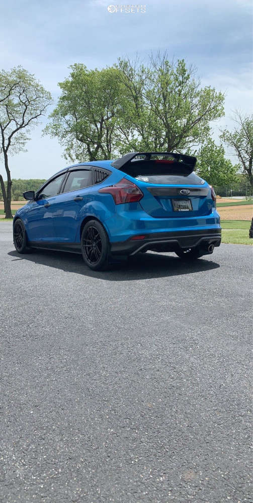 2014 Ford Focus with 17x8 43 Konig Myth and 225/50R17 Michelin Pilot ...