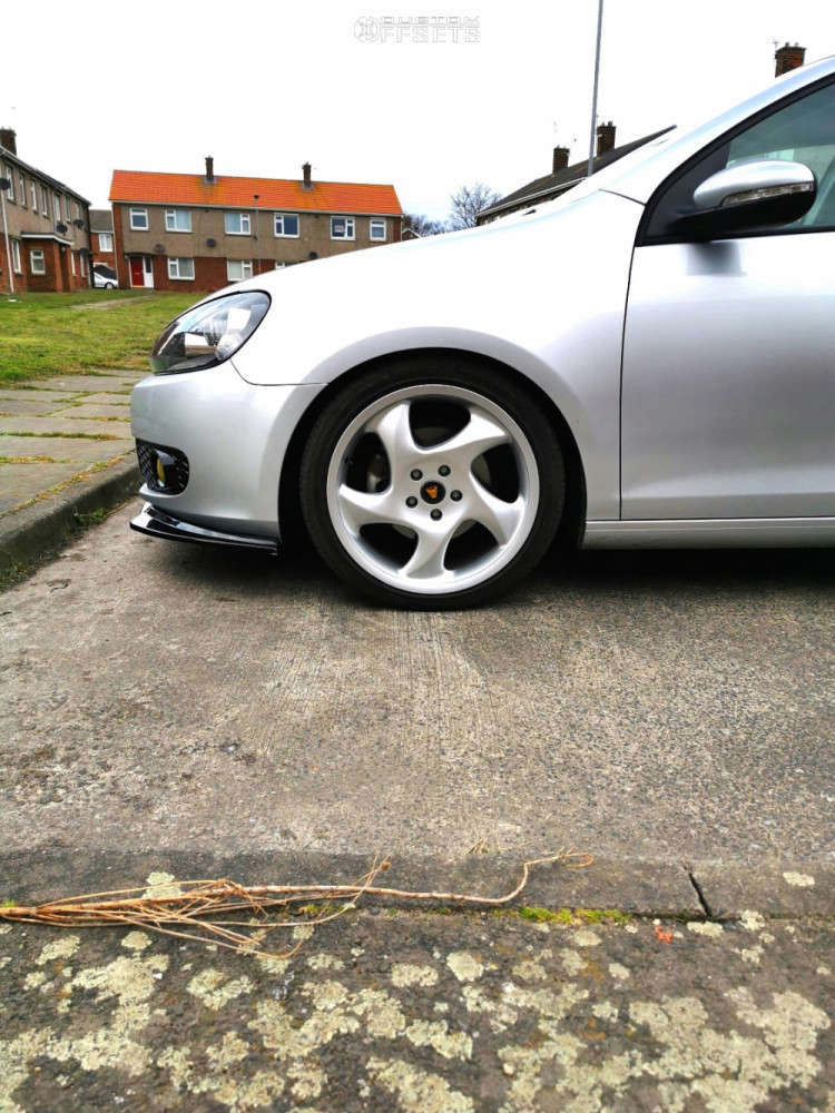 2010 Volkswagen Golf with 18x8 45 OEM Wheels Twist and 225/40R18 ...