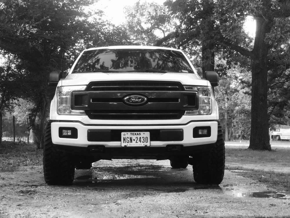 2019 Ford F-150 with 20x10 -19 Monster Offroad M17 and 33/12.5R20 ...