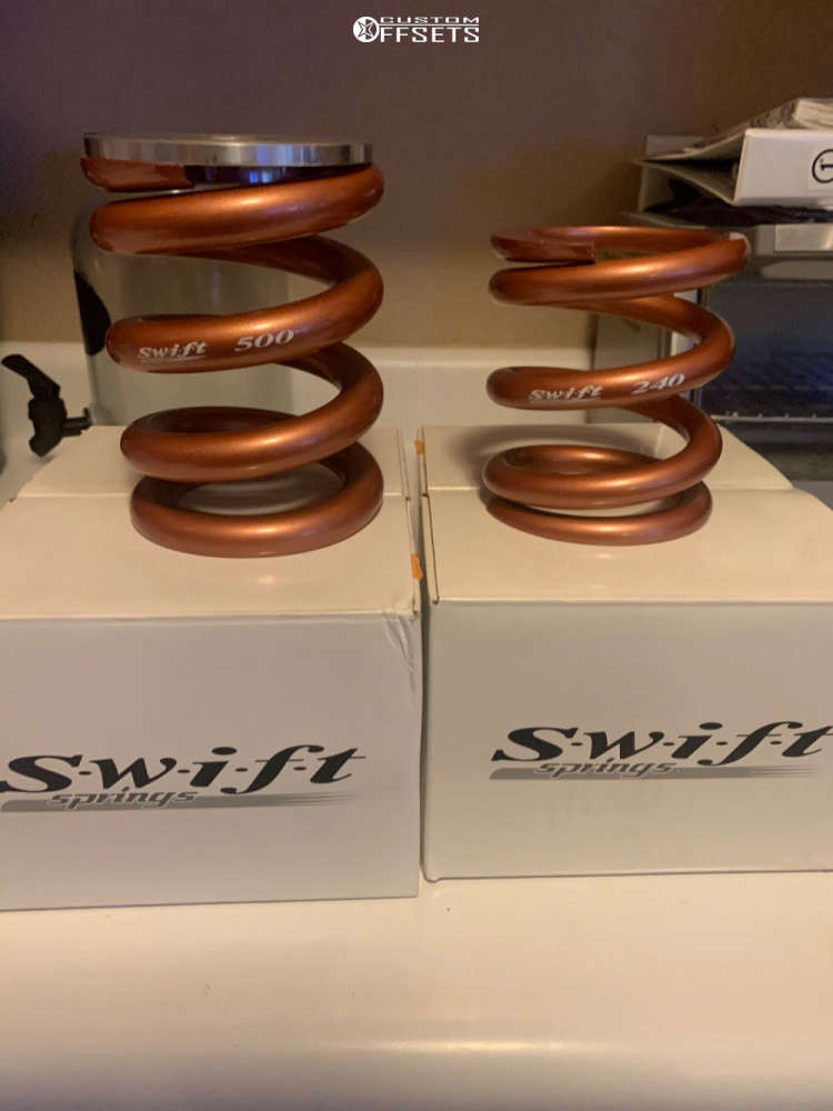 2015 Volkswagen Jetta with 18x8.5 45 Rotiform Blq and 215/35R18 Lexani ...