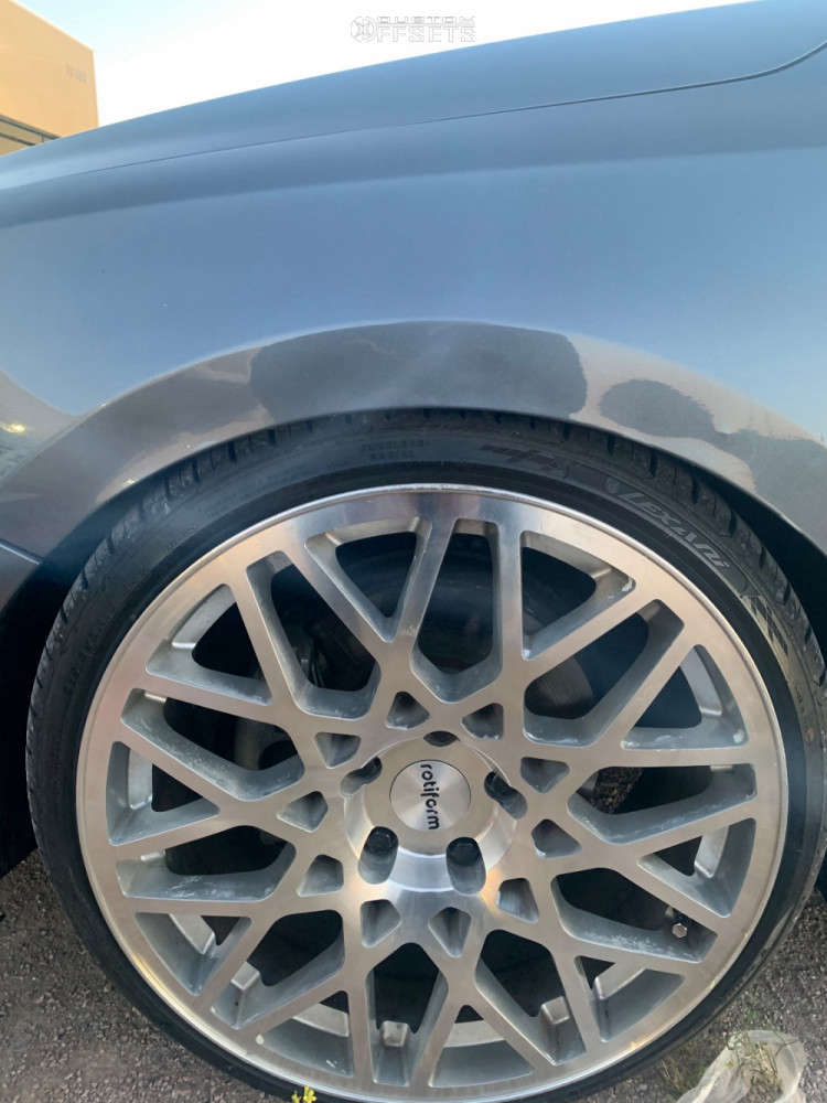 2015 Volkswagen Jetta with 18x8.5 45 Rotiform Blq and 215/35R18 Lexani ...