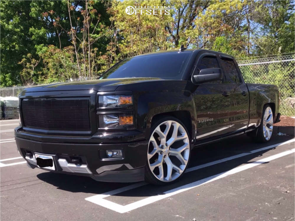 2015 Chevrolet Silverado 1500 with 26x10 31 Strada Replicas Gm ...