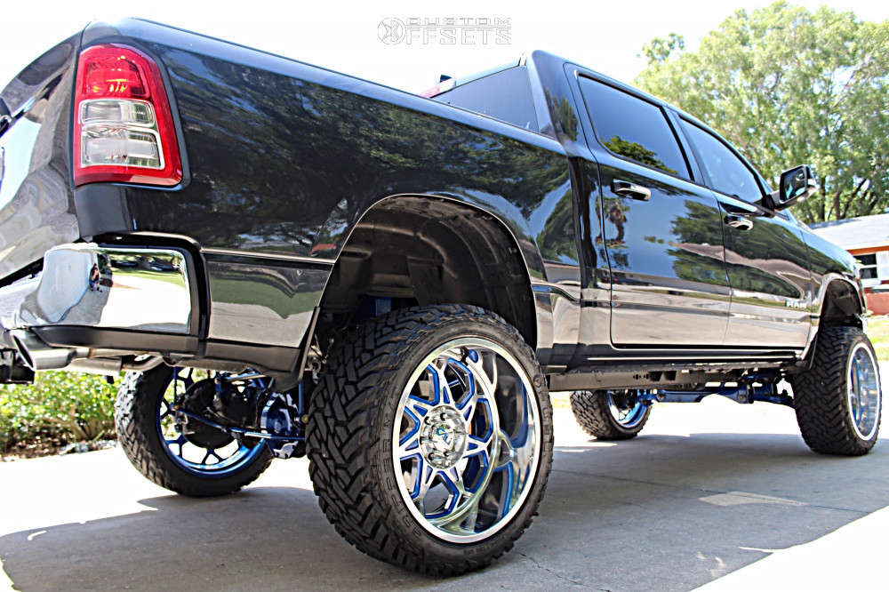 2019 Ram 1500 with 26x12 -51 Cali Offroad Sevenfold and 37/13.5R26 Fuel ...