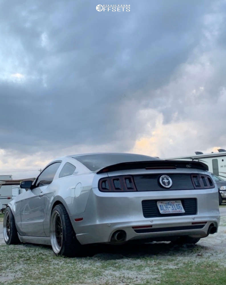 2014 Ford Mustang with 18x9.5 22 Aodhan DS06 and 245/40R18 Federal ...