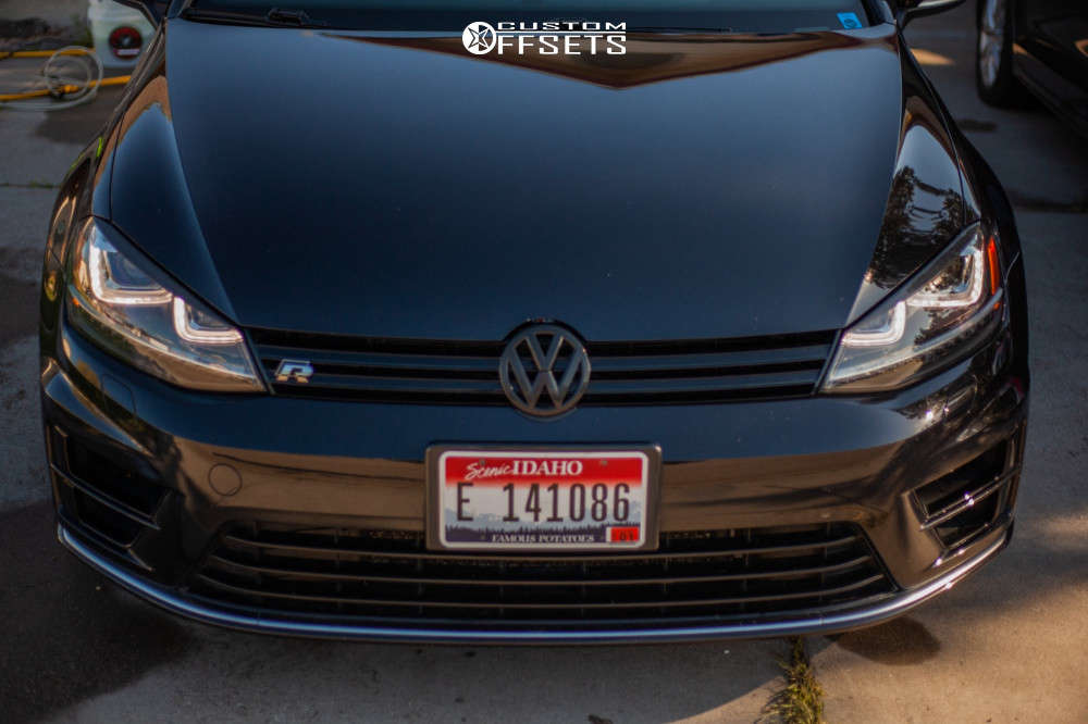 2016 Volkswagen Golf R with 18x8.5 47 HRE Ff15 and 235/40R18 Hankook ...