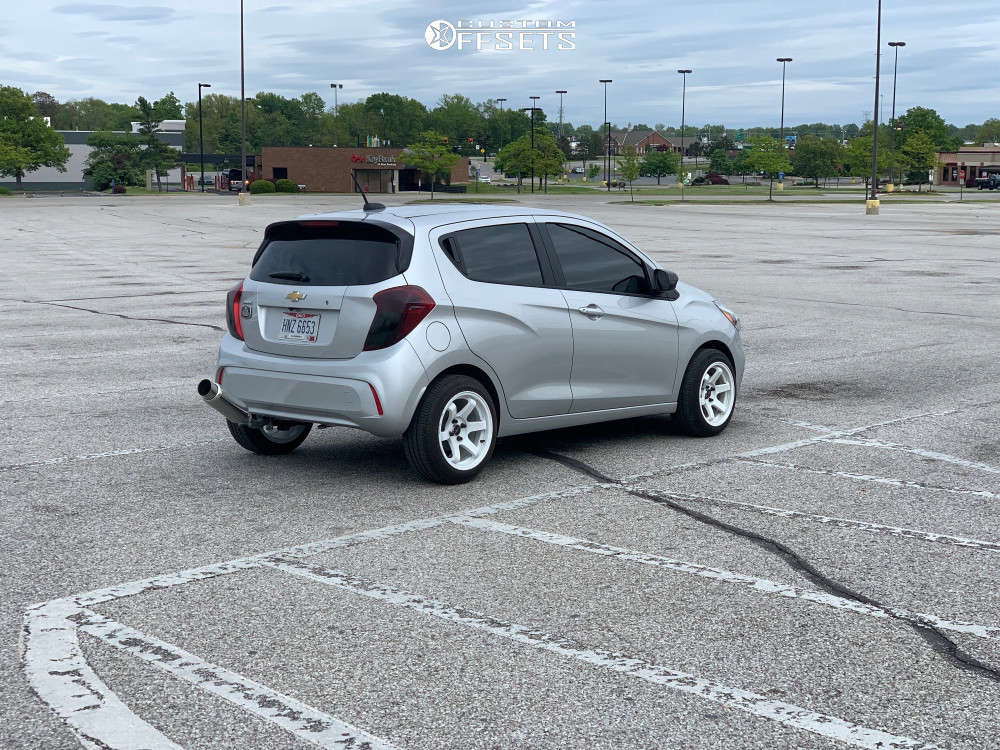 2020 Chevrolet Spark with 15x8 25 JNC JNC014 and 185/55R15 Bridgestone ...