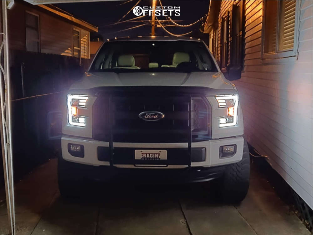 2015 Ford F-150 with 20x10 -24 Method Mr605 and 35/12.5R20 Toyo Tires ...