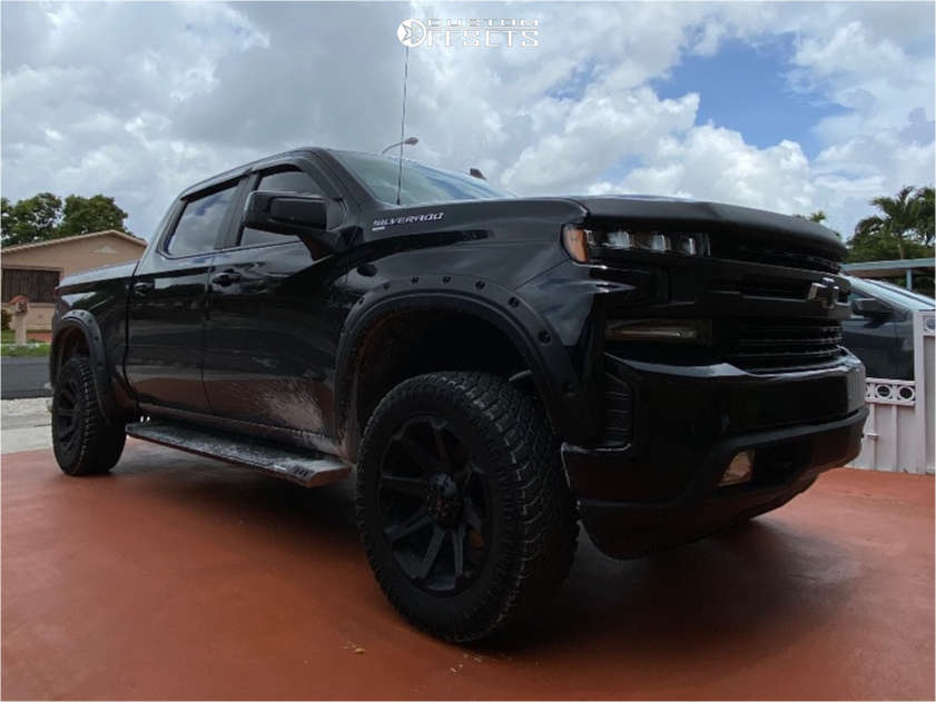 2019 Chevrolet Silverado 1500 with 20x9 10 Tuff T05 and 33/12.5R20 ...