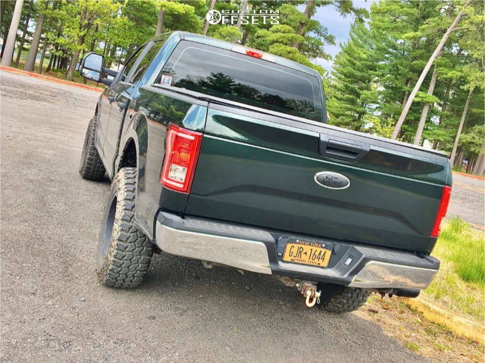 2015 Ford F-150 with 18x9 0 Pro Comp Series 31 and 305/70R18 Americus ...