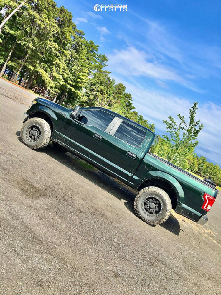 2015 Ford F-150 with 18x9 0 Pro Comp Series 31 and 305/70R18 Americus ...