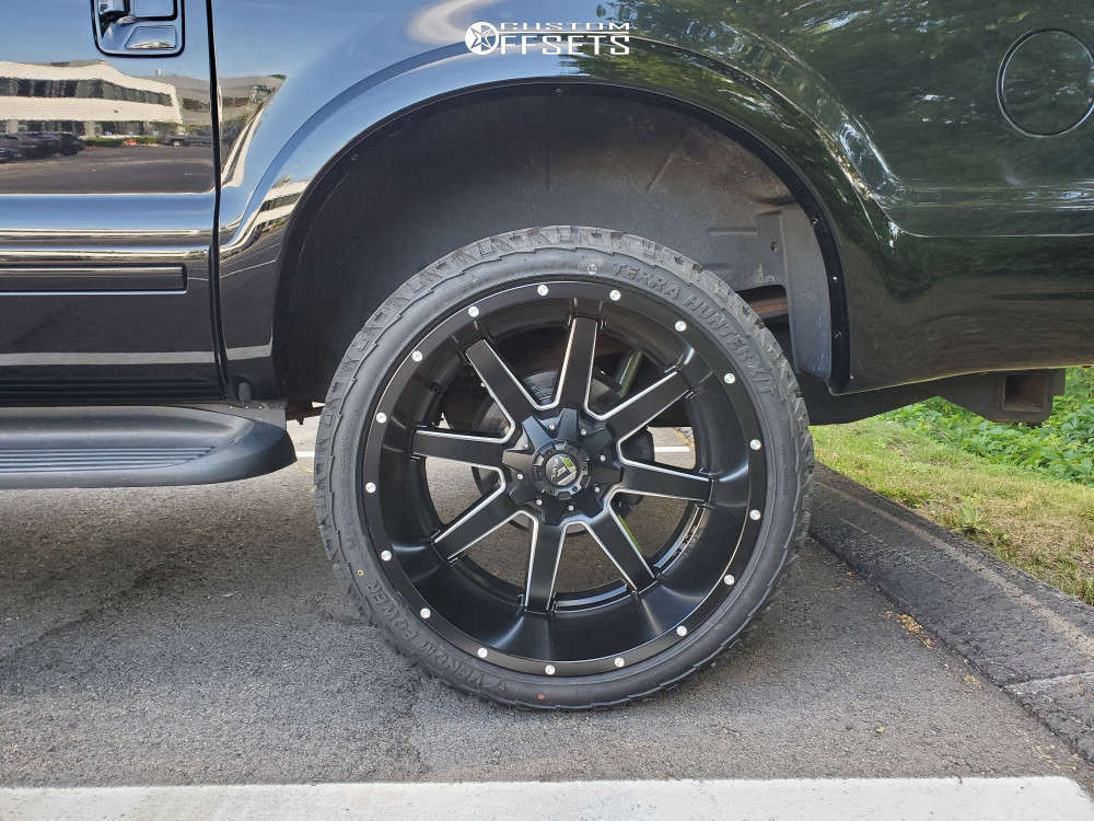 2003 Ford Excursion with 24x12 -44 Fuel Maverick and 33/13.5R24 Venom ...