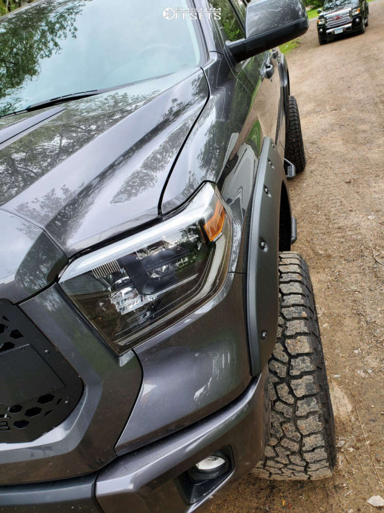 2019 Toyota Tundra with 20x10 -25 Vision Rebel and 35/12.5R20 Falken ...