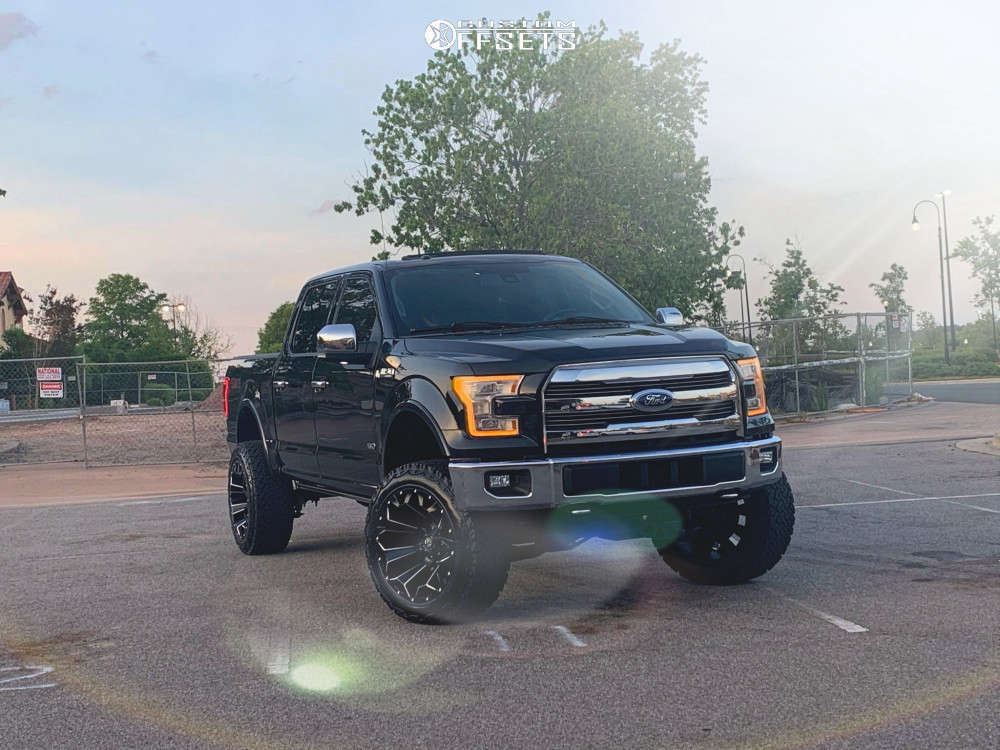 2015 Ford F-150 with 22x12 -44 Fuel Assault and 35/12.5R22 Venom Power ...