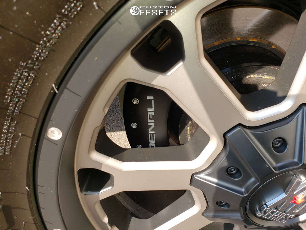 2015 GMC Sierra 1500 with 20x9 0 XD Xd825 and 305/55R20 Fuel Gripper At ...