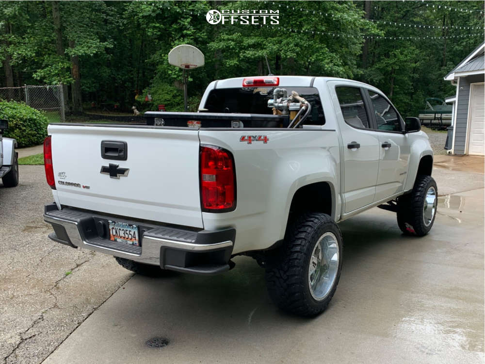 2019 Chevrolet Colorado with 20x12 -44 Moto Metal Mo986 and 33/12.5R20 ...
