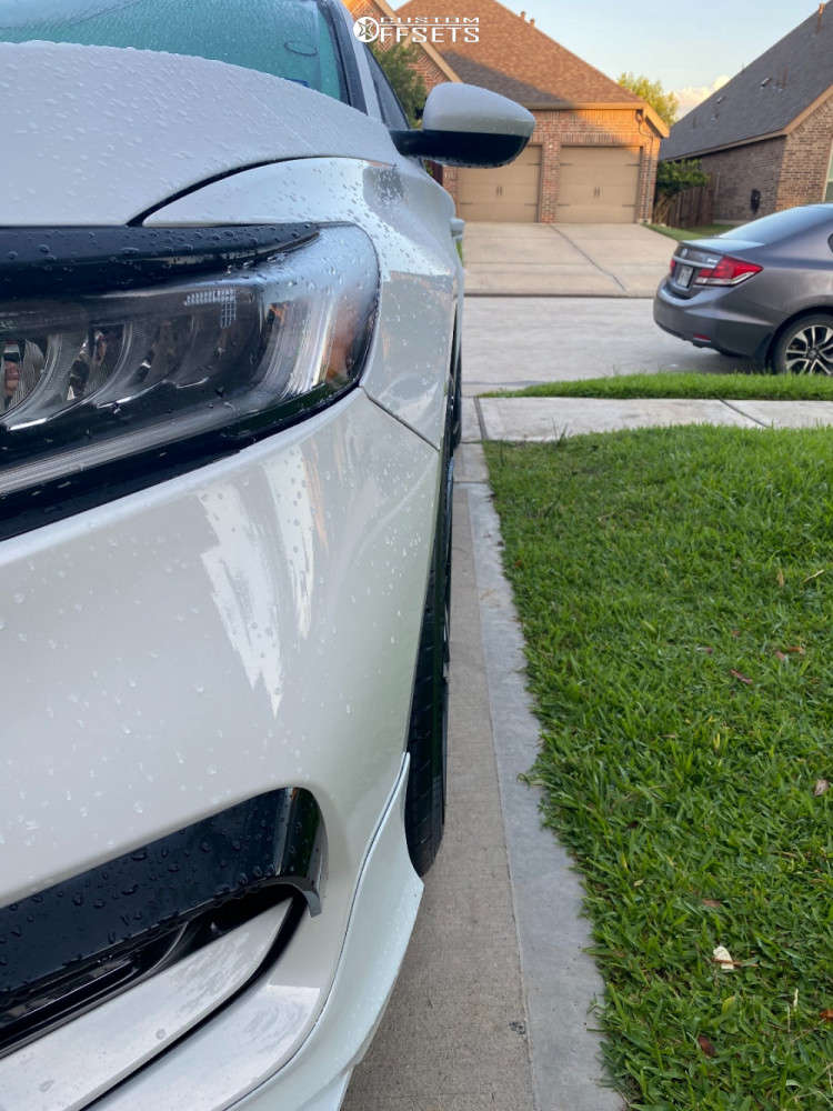 2019 Honda Accord with 20x8.5 35 Shift Spring and 245/35R20 Lexani Lx ...